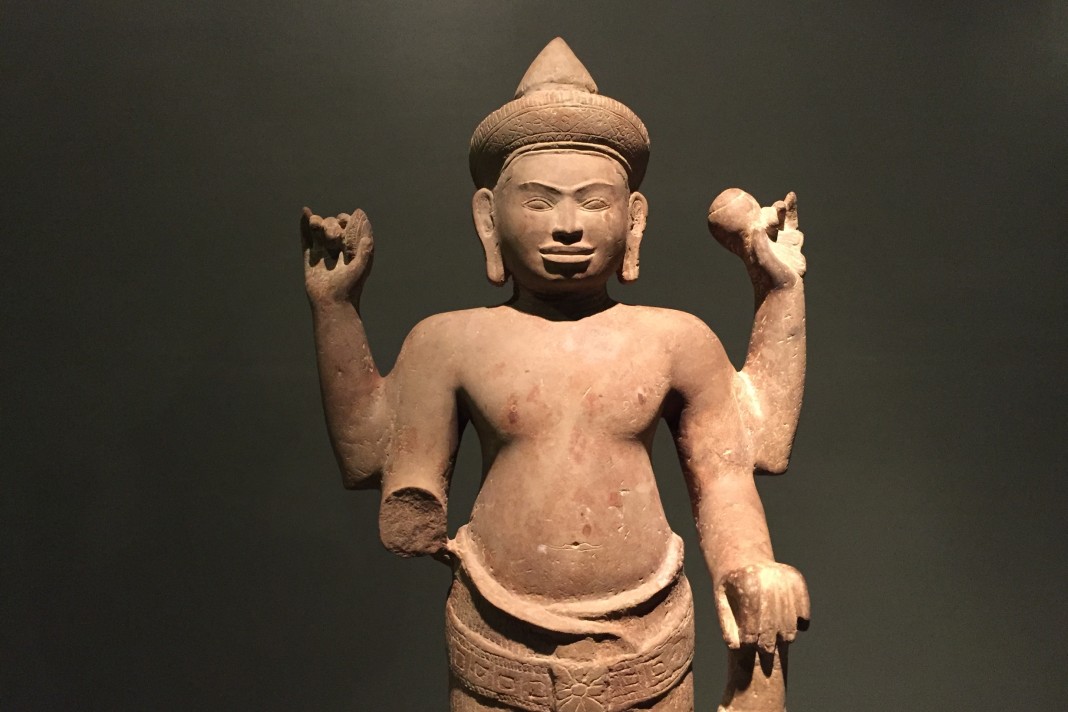Travelfish #519: The Cool Statues Edition