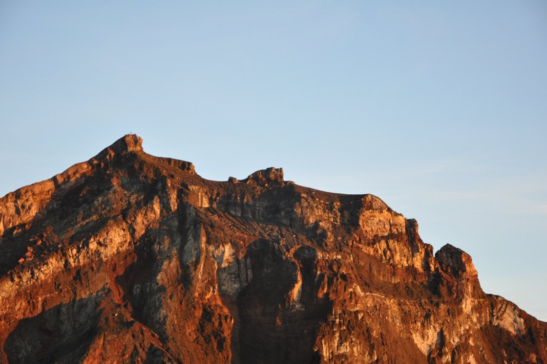 How to prepare for climbing Gunung Agung